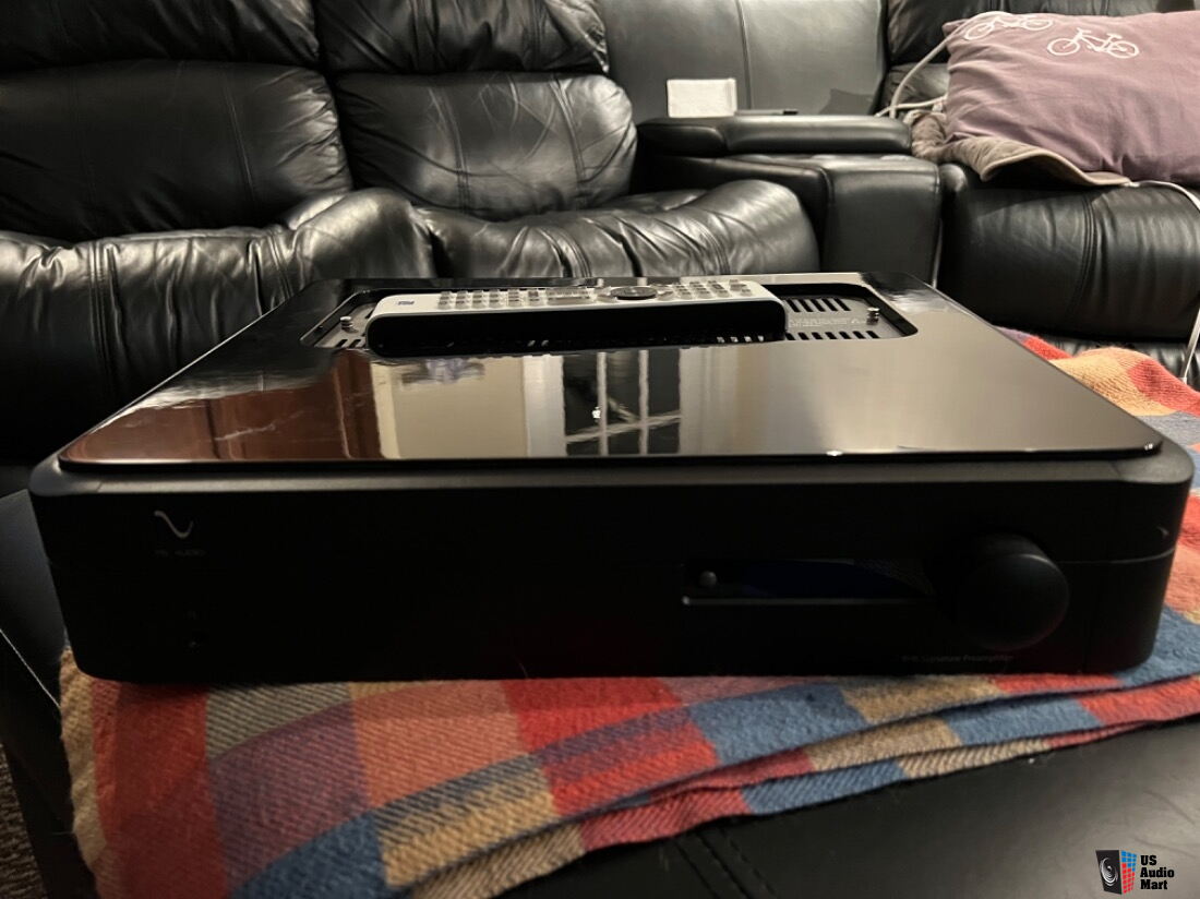 PS Audio BHK pre with upgraded tube. Stereophile Class A in excellent ...