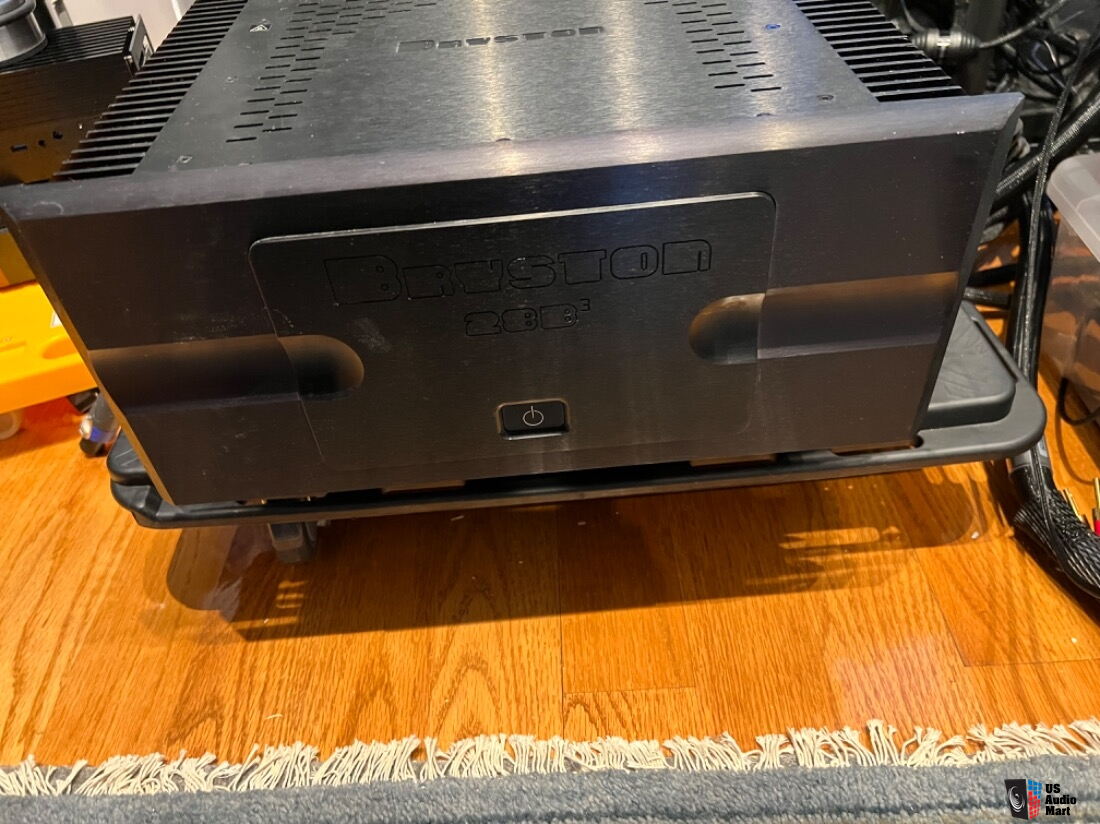 Bryston 28B3 (28B cubed) Monoblock Amplifiers - Excellent Condition ...