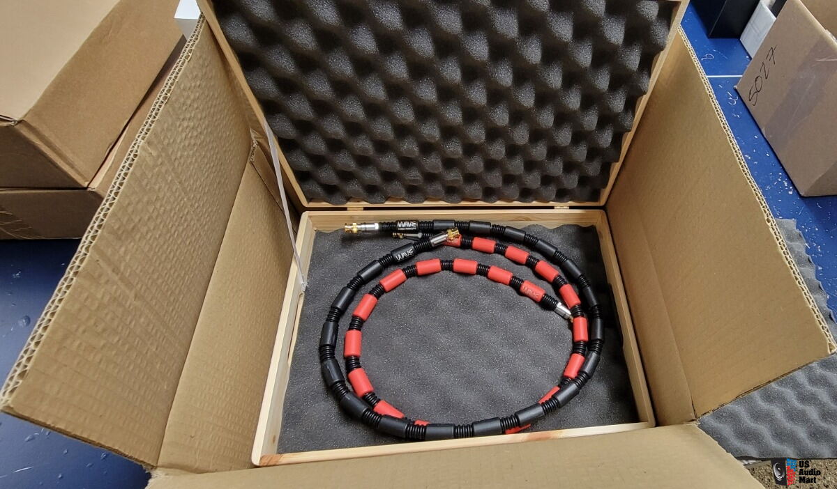 Wave High Fidelity. Storm Reference BNC Cable. 1m Pair. A must for ...