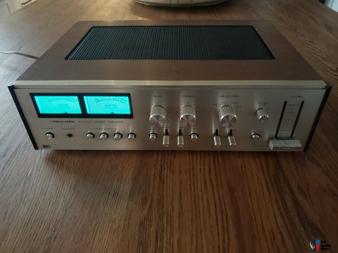 Realistic SA-2000 Stereo Integrated Amplifier Photo #3670813 - US Audio ...