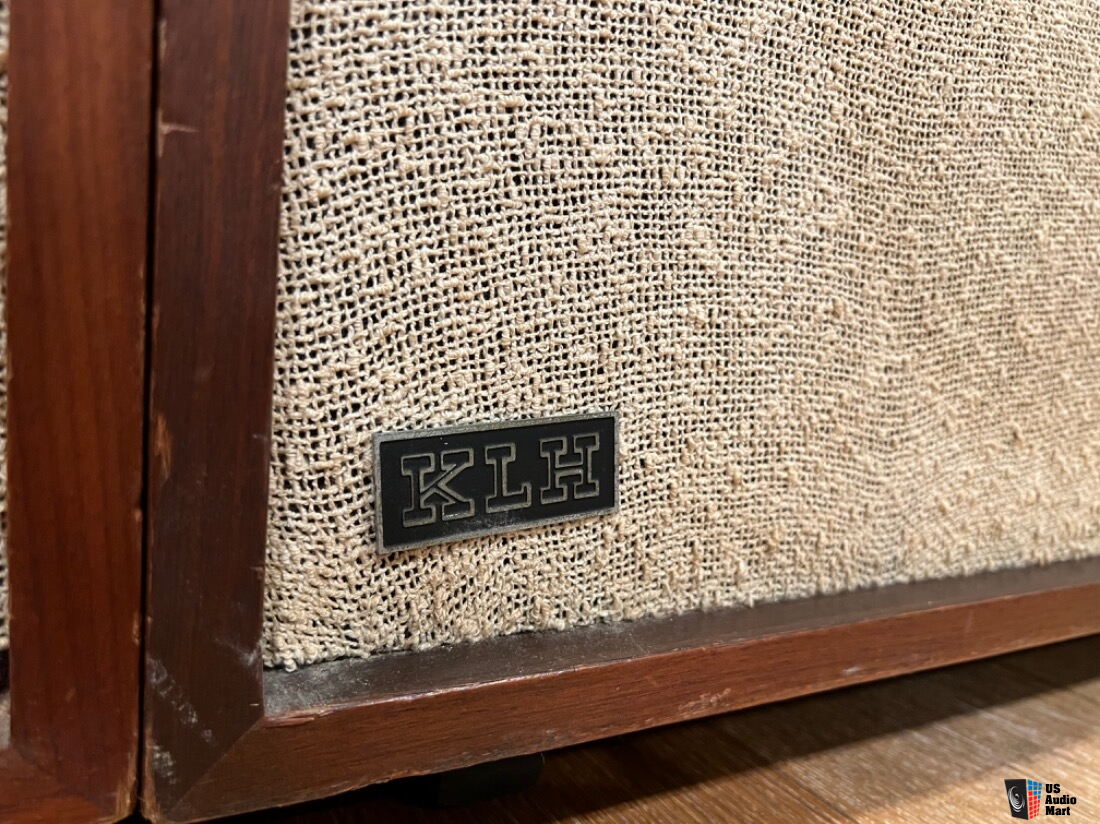 KLH MODEL SEVEN, model 7, Rare floor speakers one pair, excellent ...