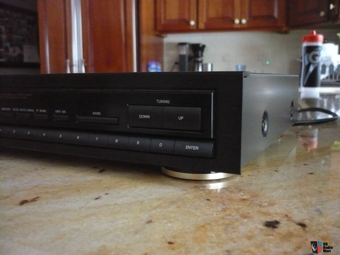Denon TU-660 Tuner w/ Remote Photo #3691060 - UK Audio Mart