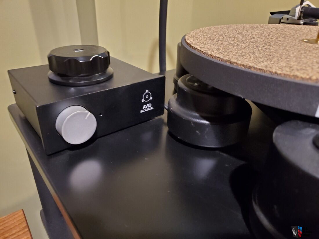 Avid Diva II Turntable Photo #3694705 - US Audio Mart