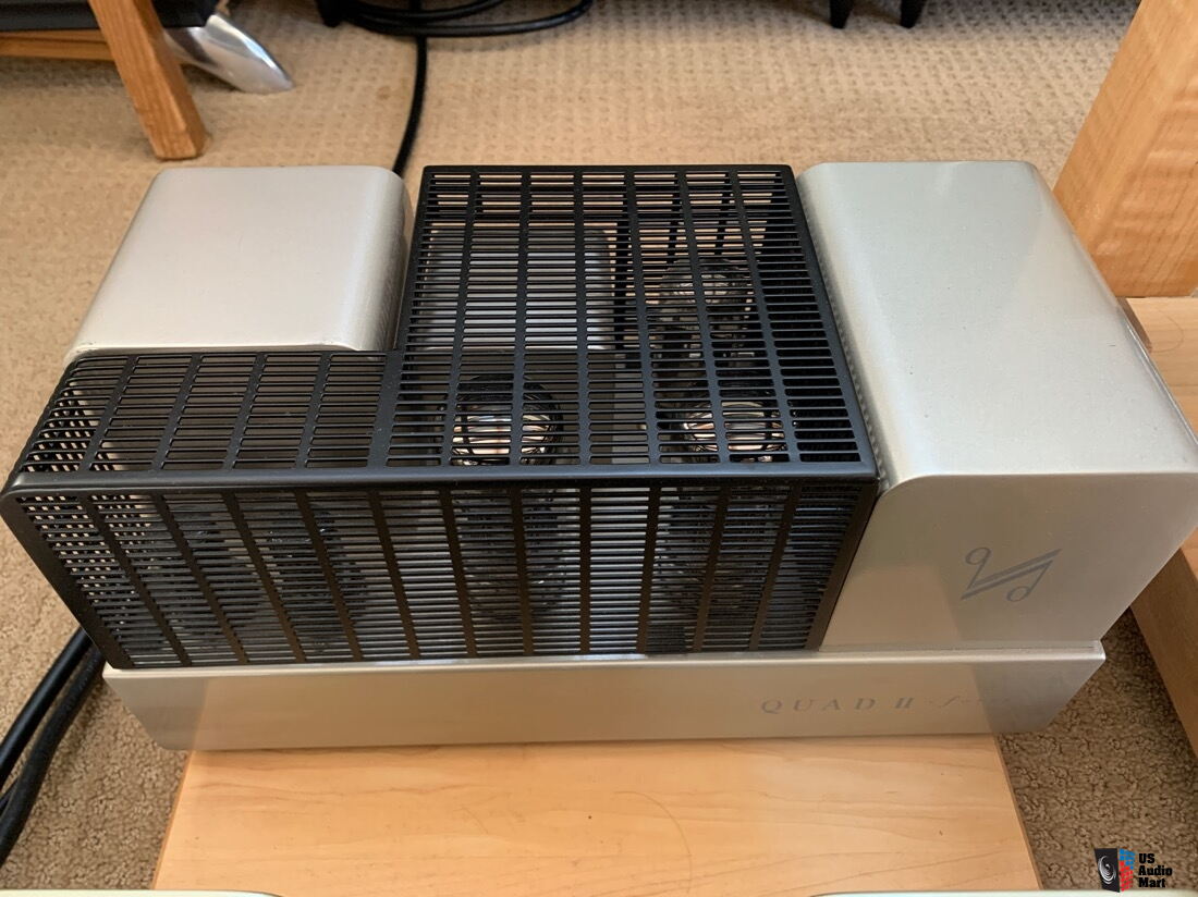 Quad II Forty mono block amplifiers and Quad QC 24 preamp Photo ...