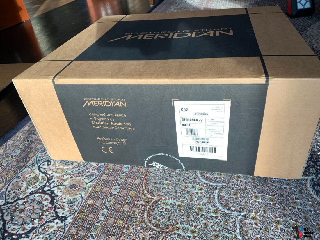 Meridian G-02 balanced stereo preamp / control center w MC phono card ...