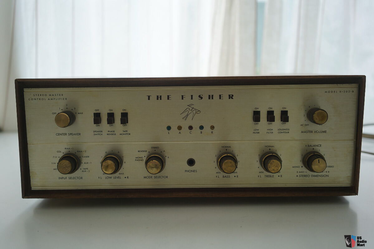 Fisher x202B integrated amplifier For Sale - US Audio Mart