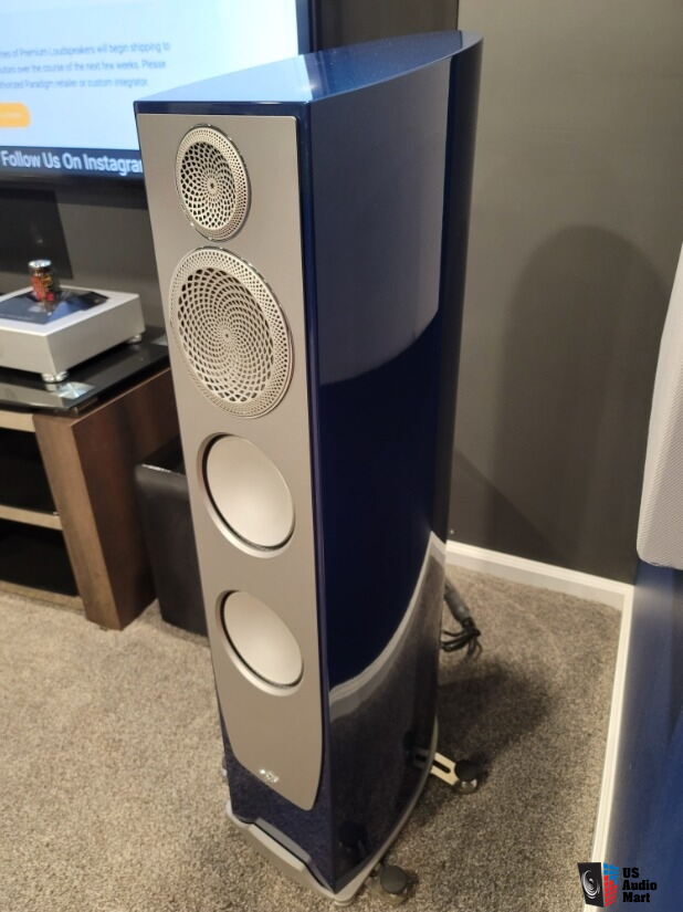 Paradigm Persona 3F 's floorstanding speakers Aria Blue Silver Perfect ...