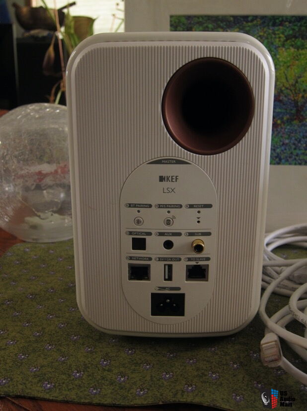 KEF - LSX Speakers, Excellent Sound and Condition, With all cables and ...