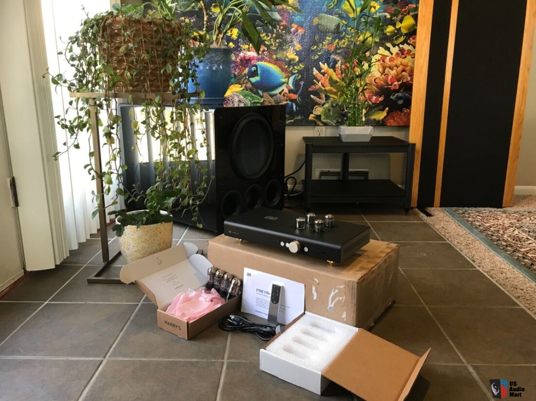 Schiit Freya + Tube Preamp In Black With Canadian Premium Sylvania ...