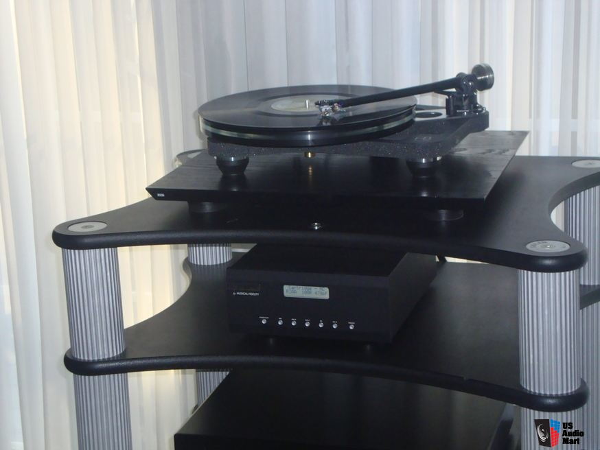 Rega P8 turntable with apheta 3 cart & Neo power supply Photo #3788349 ...