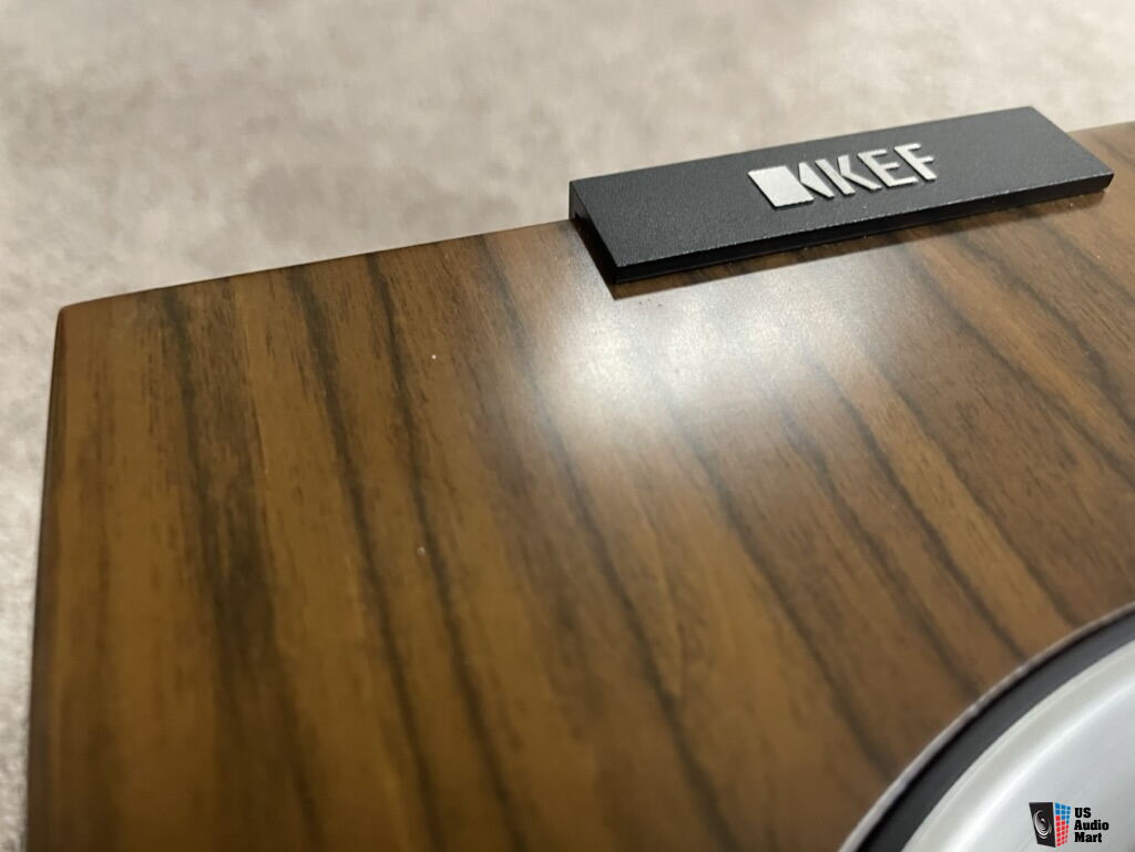 KEF R100, Walnut, pair Photo #3790113 - US Audio Mart