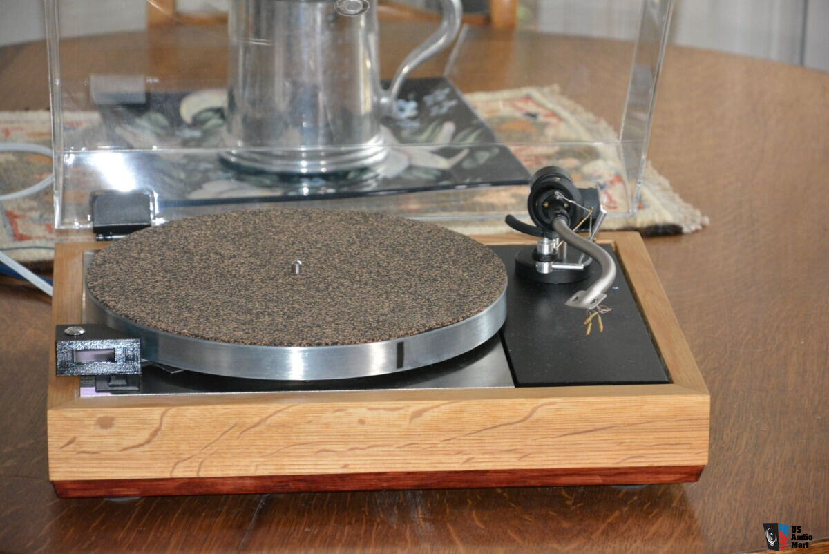 Upgraded LINN LP-12 with Custom Plinth and Alphason Design XENON MCS ...