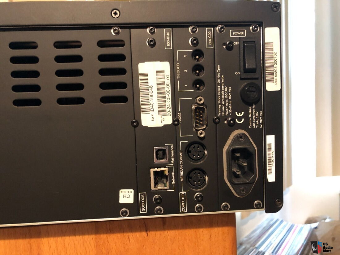 Meridian Signature Reference CD Player/Preamp/DAC/Streamer. Model 808.3 ...
