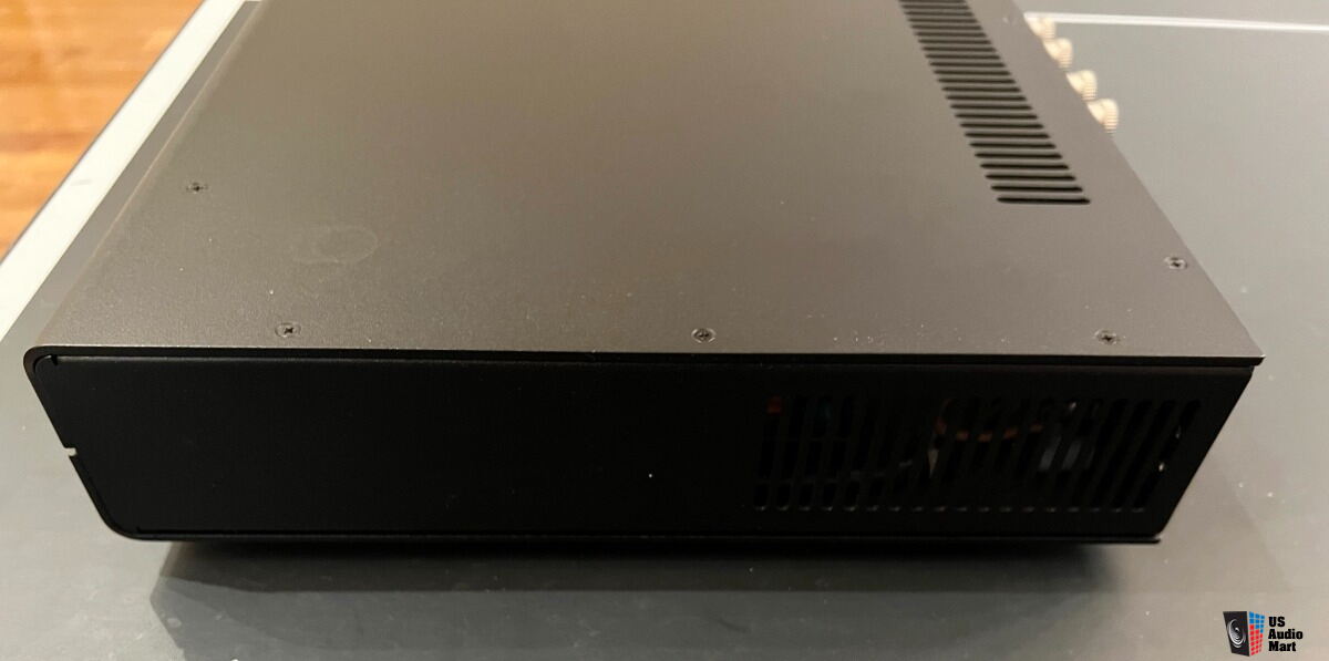 PS Audio M700 Monoblock Amplifier in Black Photo #3821034 - US Audio Mart