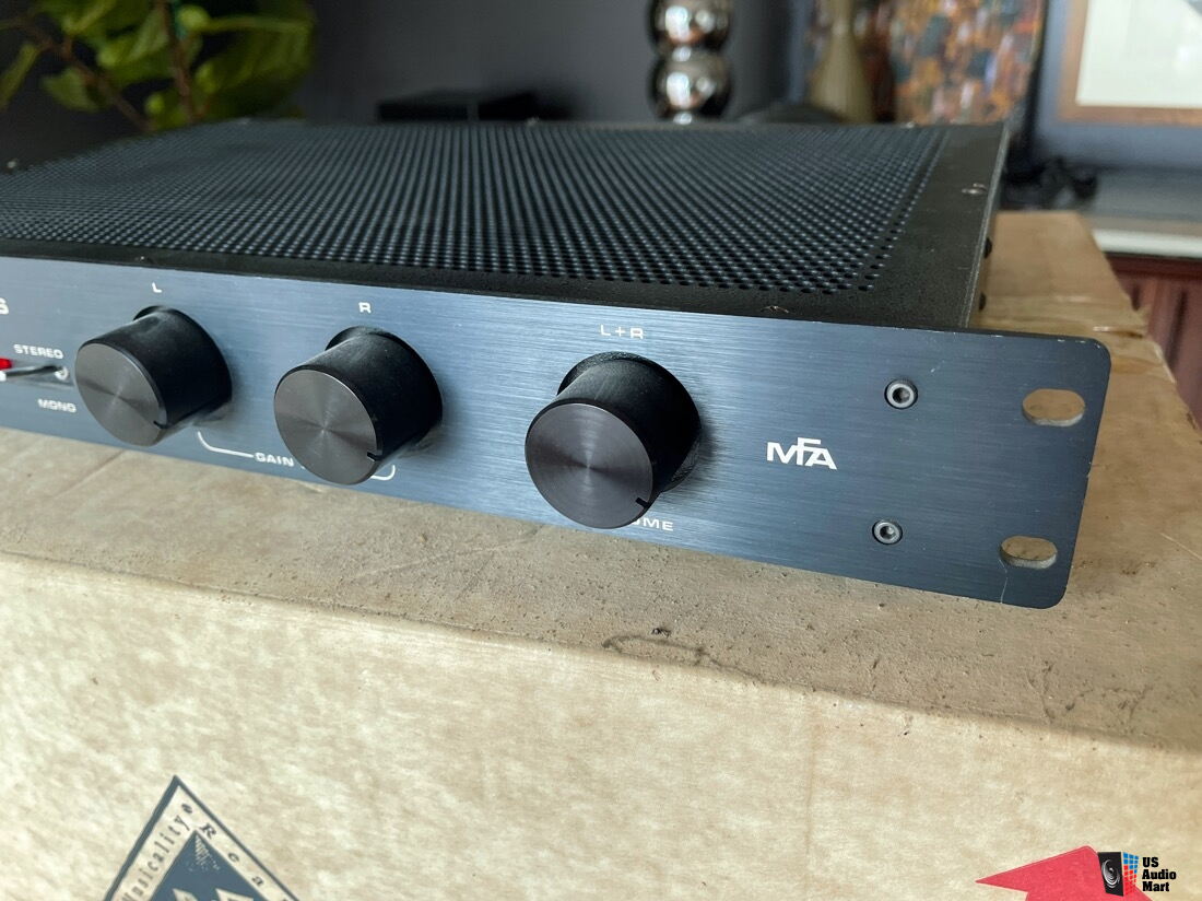 Modified MFA Magus tube preamp Photo #3824178 - UK Audio Mart