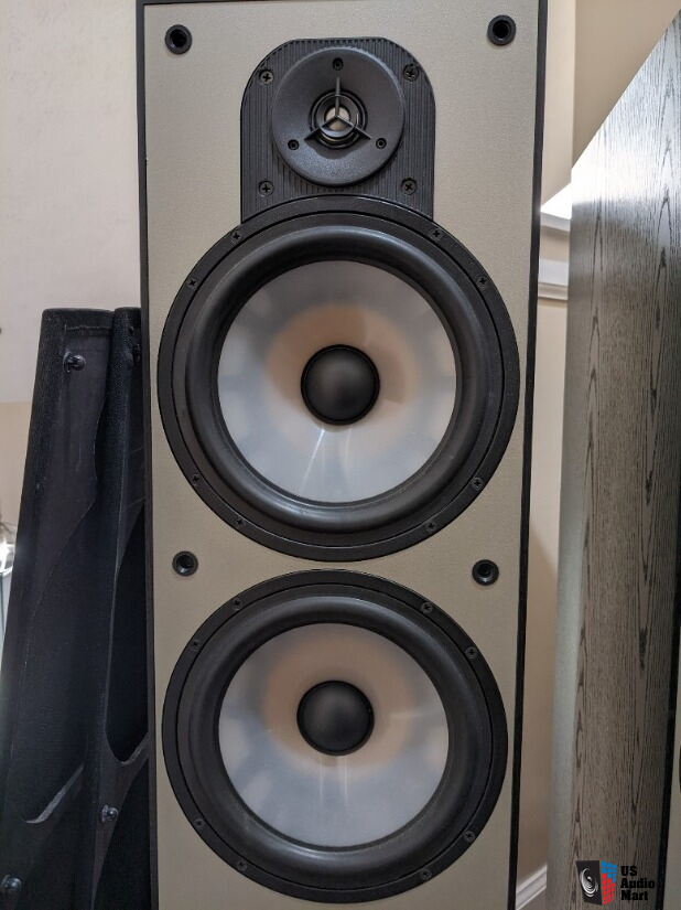 Paradigm Monitor 9 V2 Tower Speakers Photo #3824719 - Aussie Audio Mart
