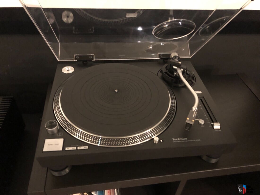 Technics SL-1210 GR almost new For Sale - US Audio Mart