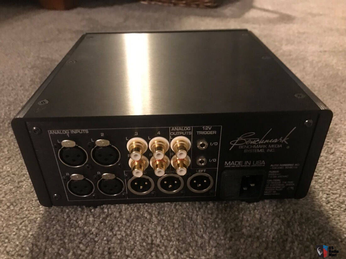 Benchmark LA-4 line amplifier Photo #3833023 - UK Audio Mart