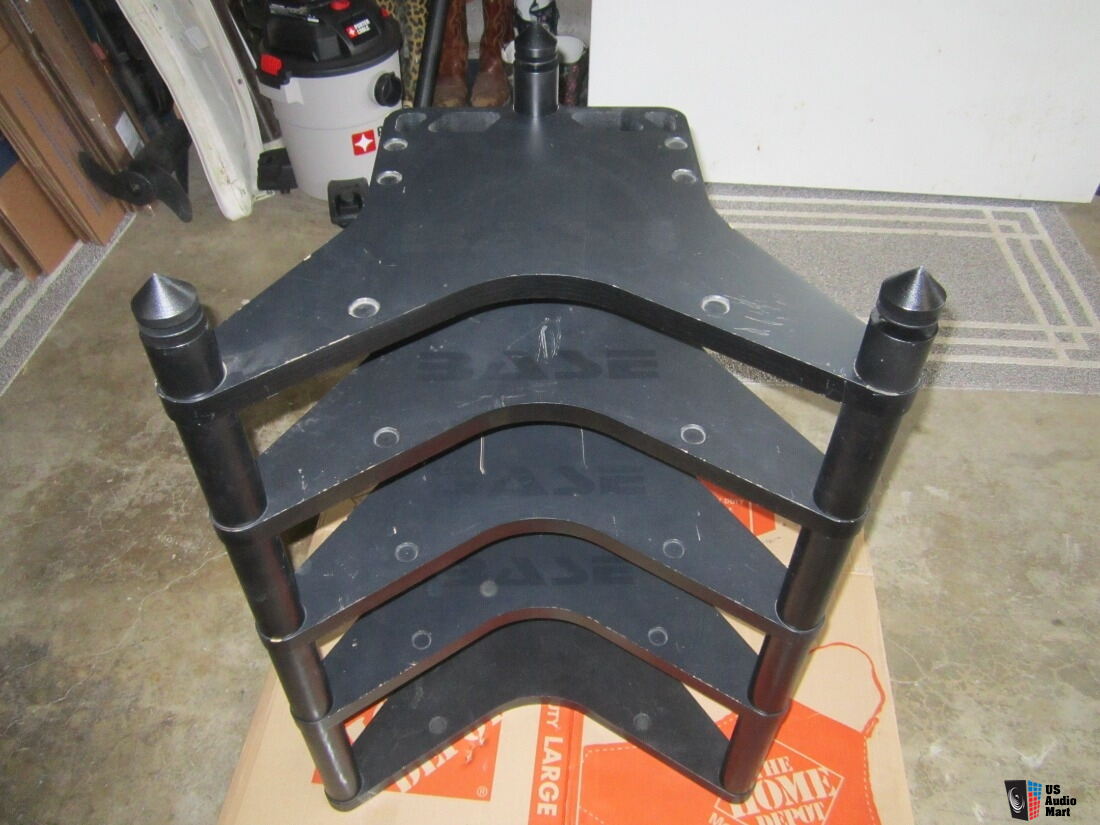 BASE Audiophile Stereo Rack frame only, no shelves Photo #3844520 - UK ...