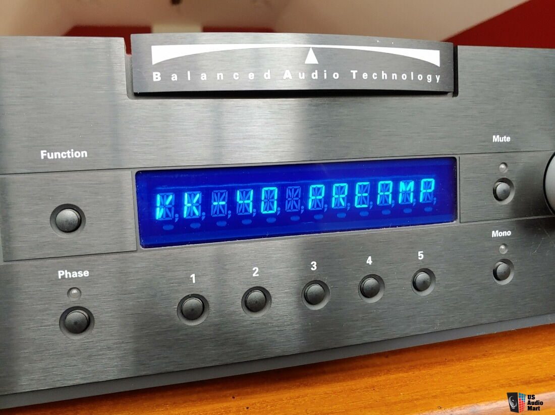 Balanced Audio Technology (BAT) VK-40 SS preamp Photo #3847271 - US ...