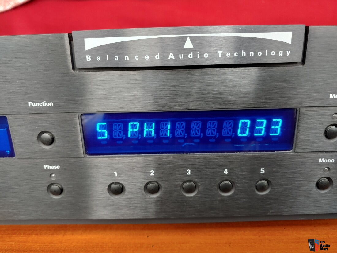 Balanced Audio Technology (BAT) VK-40 SS preamp Photo #3847269 - US ...