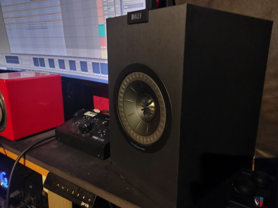 KEF Q150 Bookshelf Speakers Photo #3880462 - US Audio Mart
