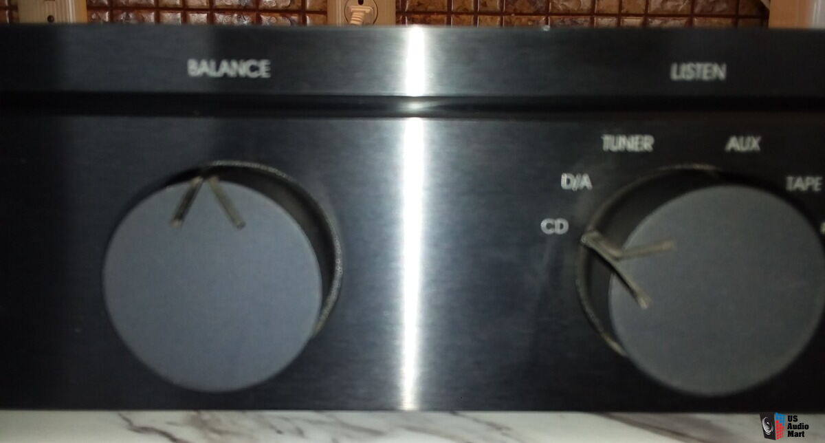 Aragon 18k preamp with IPS power supply Photo #3882989 - US Audio Mart
