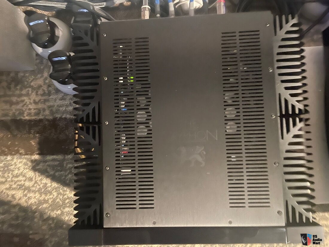 Gryphon Essence power amp and preamp Photo #3886535 - US Audio Mart