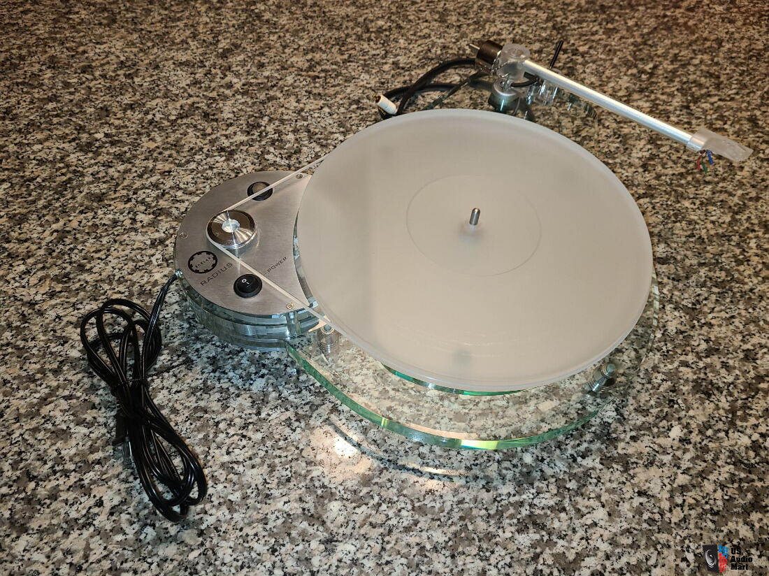 Roksan Radius 7 Turntable with Tonearm Photo #3891801 - US Audio Mart