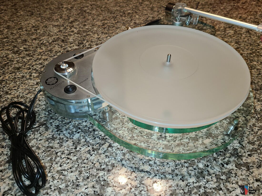 Roksan Radius 7 Turntable with Tonearm Photo #3891804 - US Audio Mart