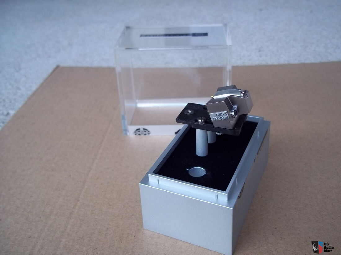 Dynavector Karat DV-23R Low Output Moving Coil Cartridge, Ruby ...