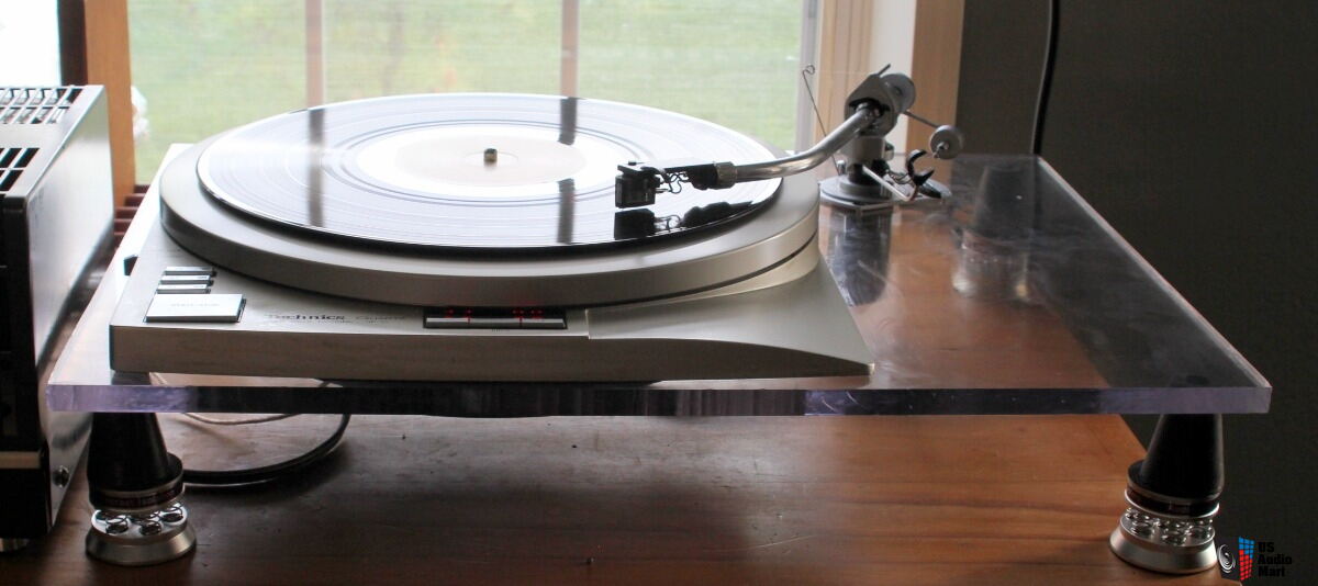 Technics SP-15 Turntable without tonearm Photo #3911594 - UK Audio Mart