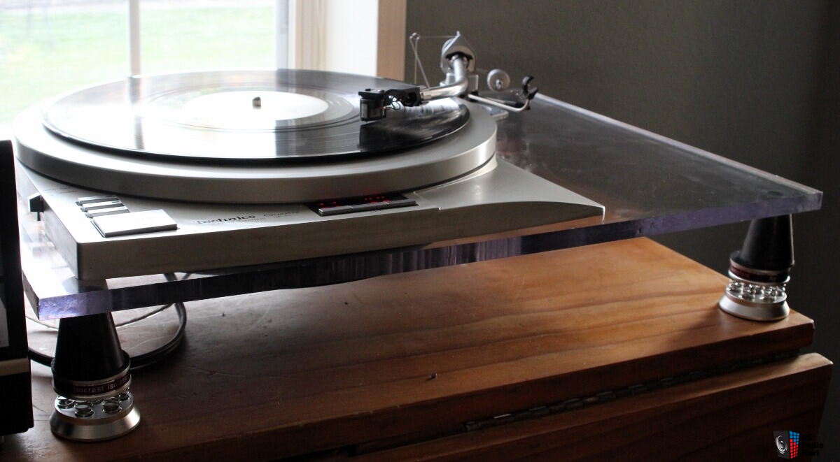 Technics SP-15 Turntable without tonearm Photo #3911594 - UK Audio Mart