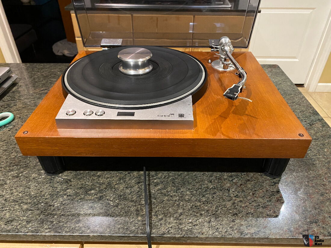 Rare, vintage JVC VL-8 belt drive quadraphonic capable turntable Photo ...