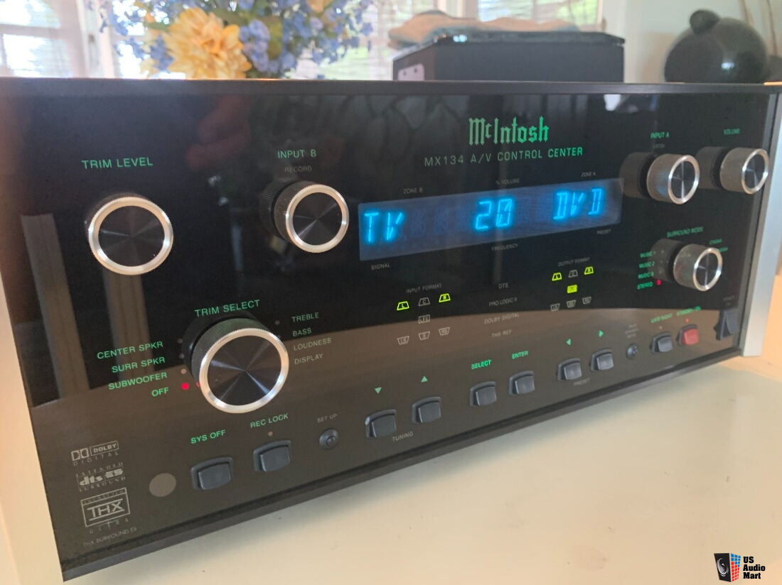 McIntosh MX134 A/V Control Center Photo #3923859 - Canuck Audio Mart