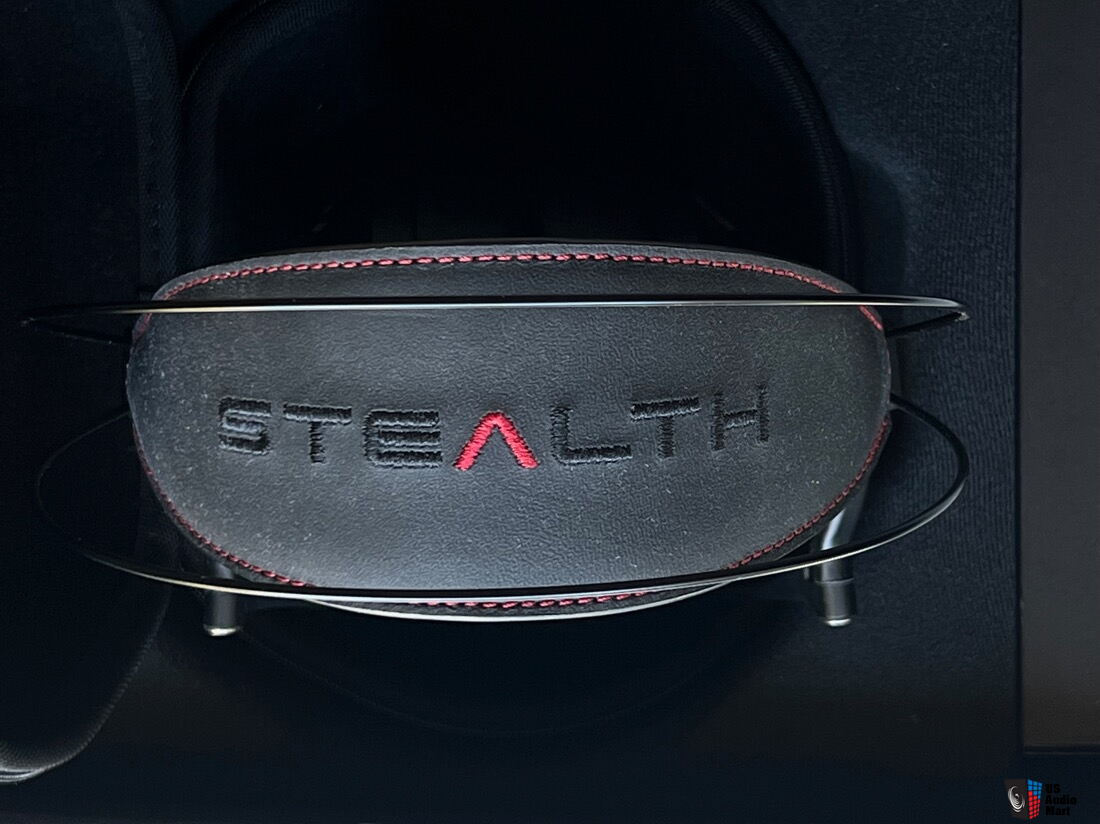 Dan Clark Audio DCA Stealth headphones and 10' VIVO cable Photo ...