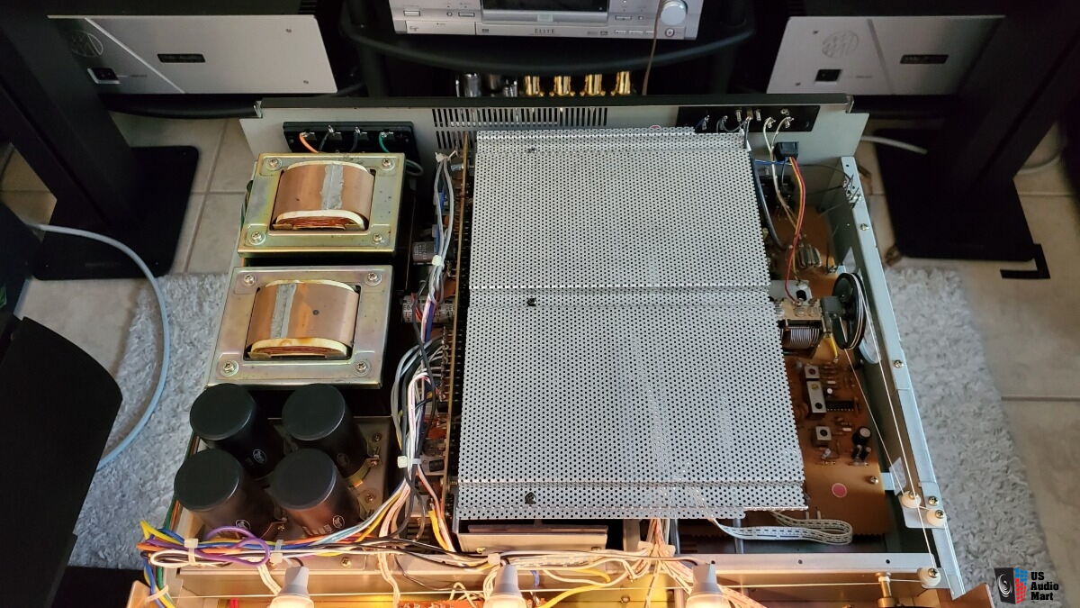 AKAI AA-1200 Flagship Receiver : 120 WPC - Dual Transformer - MM Phono ...
