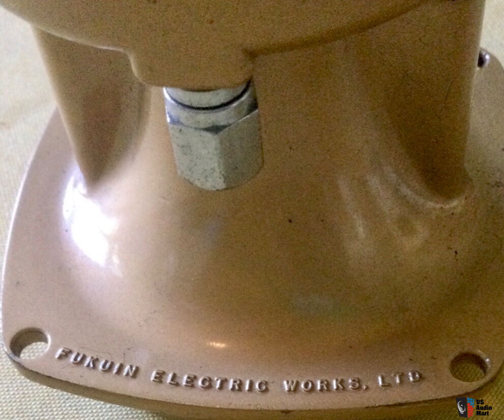 Vintage 1950's Pioneer Pt-2 horn tweeter with stand Photo #3933037 - UK ...