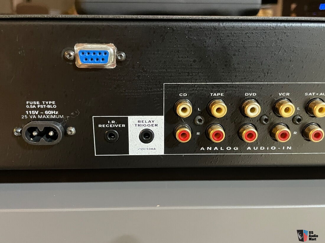 Anthem TLP-1 preamplifier (black) Photo #3944963 - US Audio Mart
