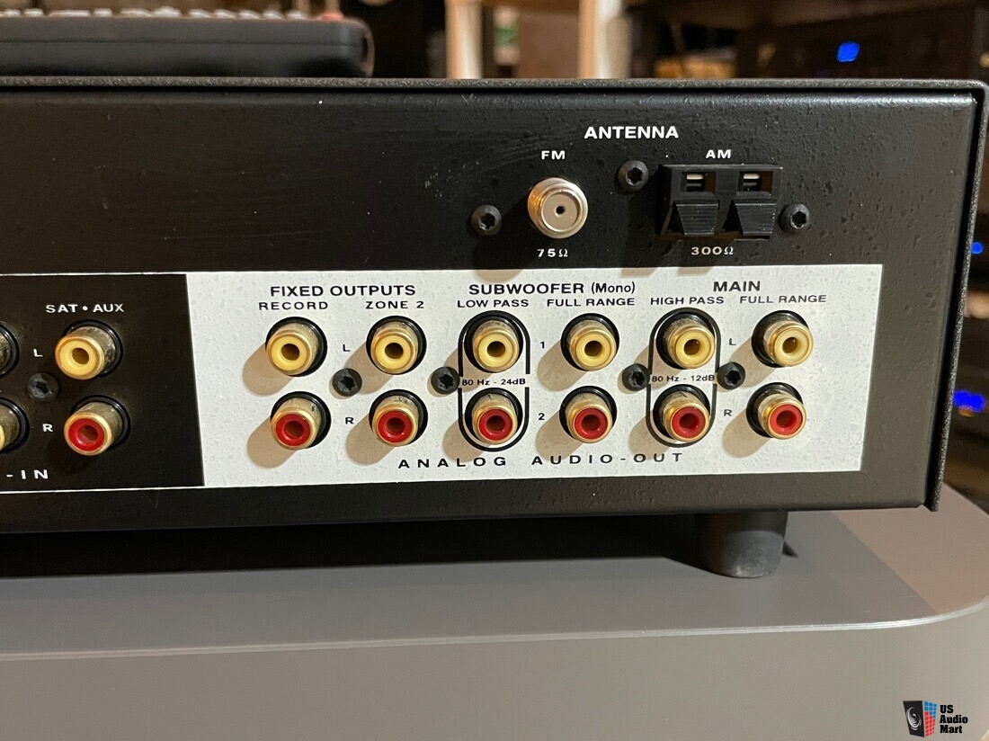 Anthem TLP-1 preamplifier (black) Photo #3944964 - US Audio Mart