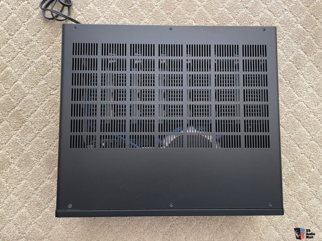 Outlaw Audio Model 7125 7 x 125 watt Amplifier - Excellent Photo ...