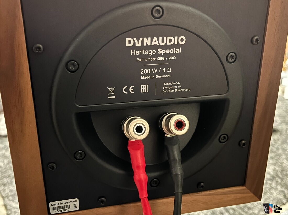 Dynaudio Heritage Special Bookshelf Speakers With Stands FREE