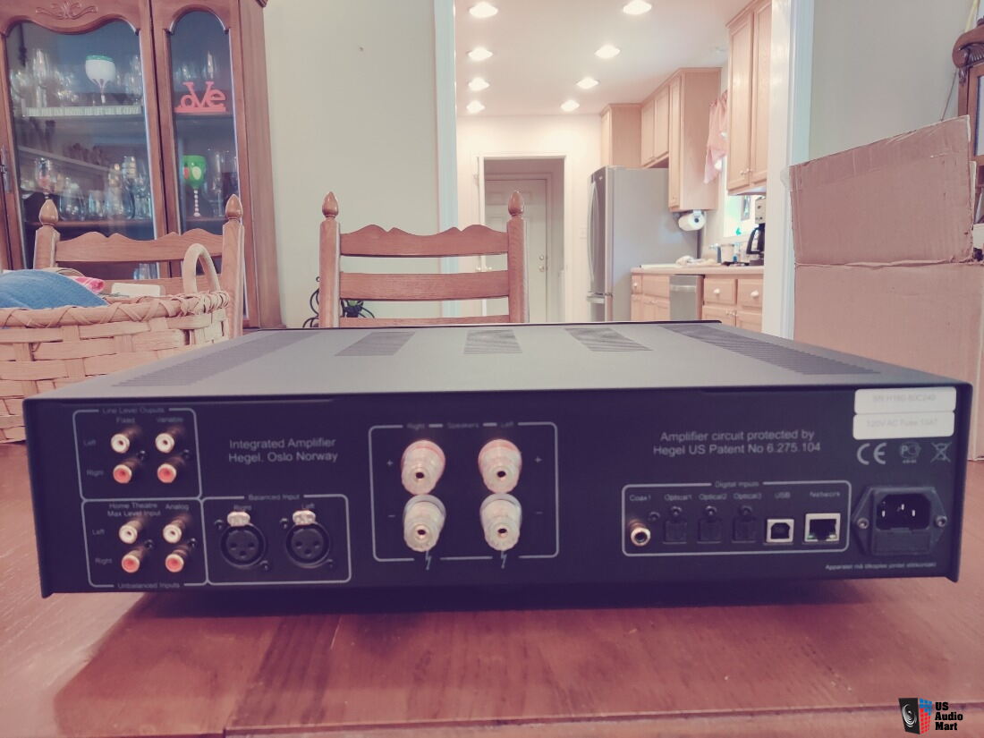 Hegel H-160 Integrated Amplifier w/built in DAC and Streamer Photo ...
