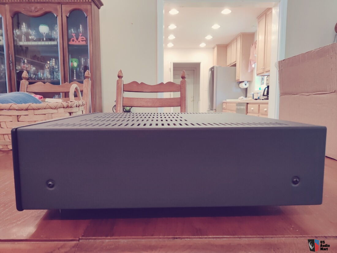 Hegel H-160 Integrated Amplifier w/built in DAC and Streamer Photo ...