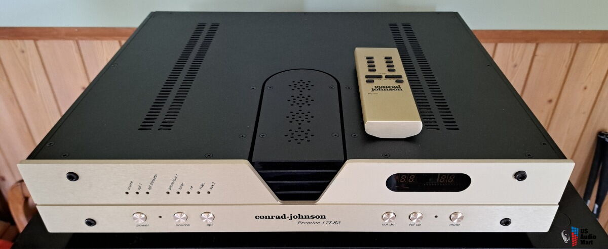 Conrad Johnson Premier 17LS2 tube preamp Photo #3978815 - US Audio Mart