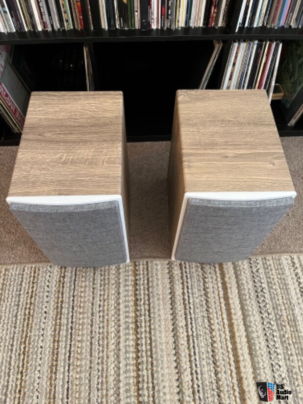 Elac Unifi Reference bookshelf speakers shipping included in price For ...