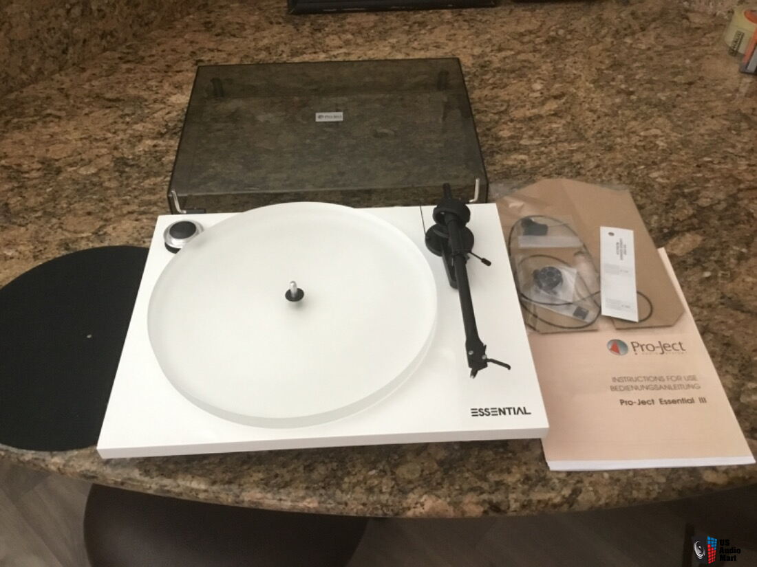 Pro-ject Essential lll (white) For Sale - US Audio Mart