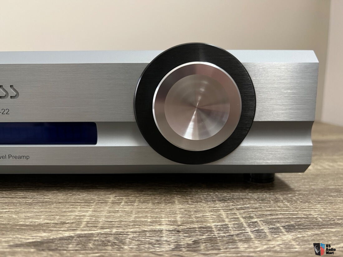 Pass Labs XP-22 Preamplifier with bonus cable Photo #3981907 - UK Audio ...