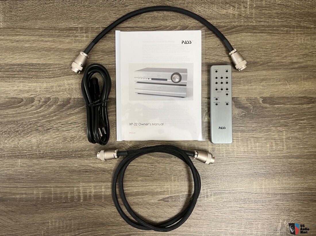 Pass Labs XP-22 Preamplifier with bonus cable Photo #3981918 - US Audio ...