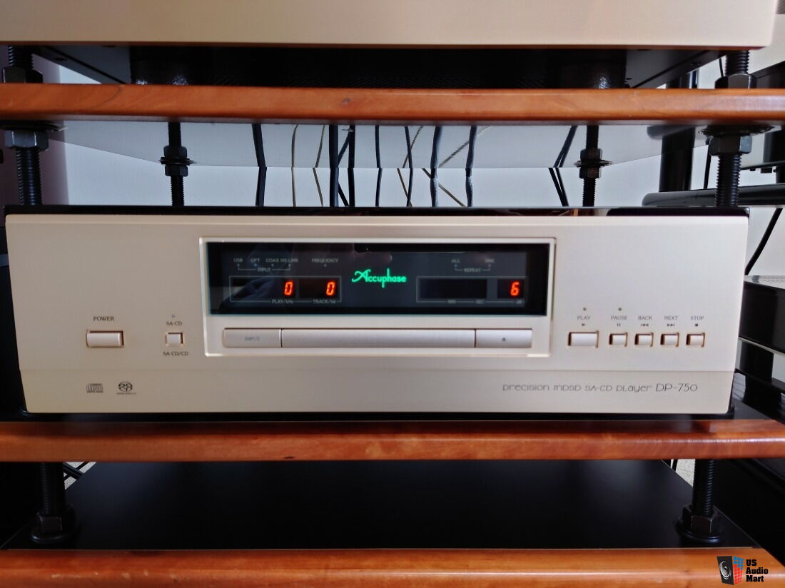 Accuphase DP-750 Precision MDSD SACD Player Photo #3989591 - UK Audio Mart